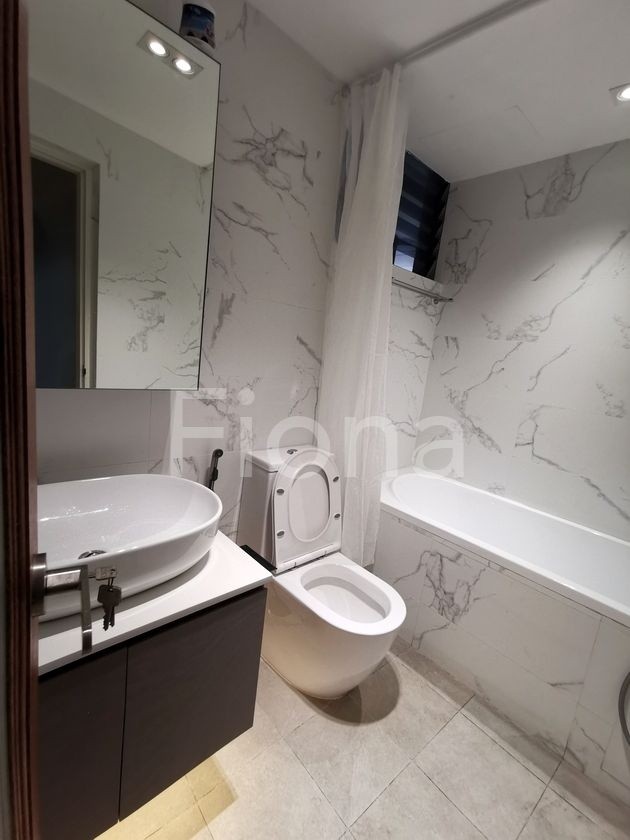 CLEMENTI PARK / NEAR TRADEHUB 21 / SHUTTLE SERVICE TO CLEMENTI MRT ...