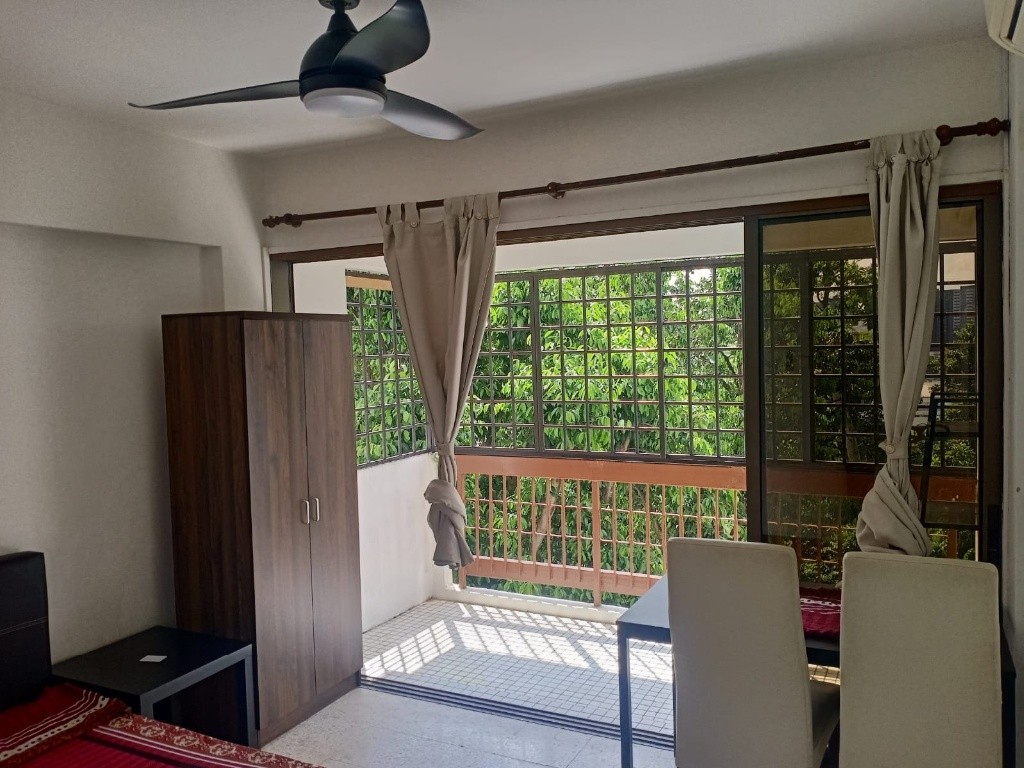 Braddell MRT / Marymount MRT / Caldecott MRT/ Available 09 May - Ang Mo ...