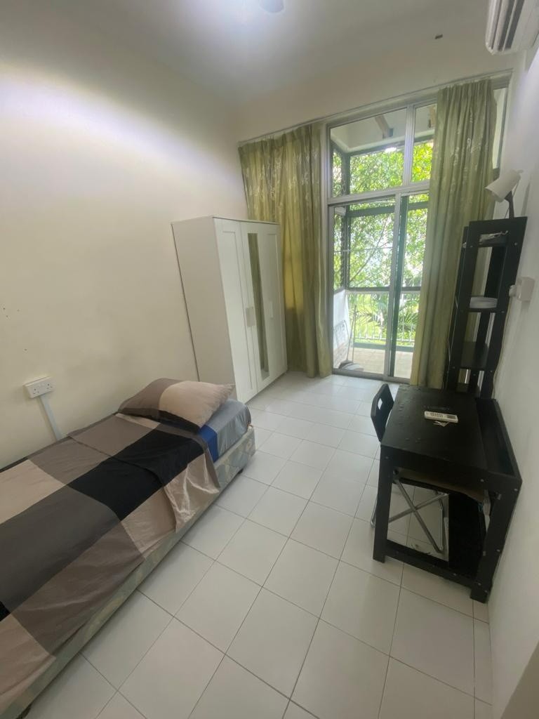 Available 12 Nov - Common Room/Strictly Single Occupancy/Wifi/Aircon/no ...
